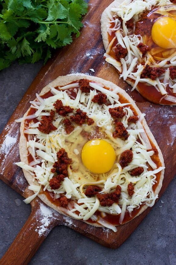 Huevos Rancheros Pizza - Cooking for Keeps