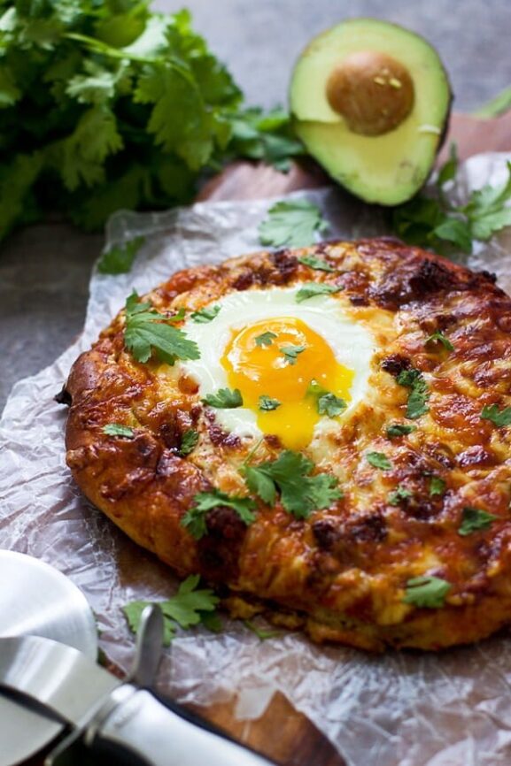 Huevos Rancheros Pizza - Cooking for Keeps