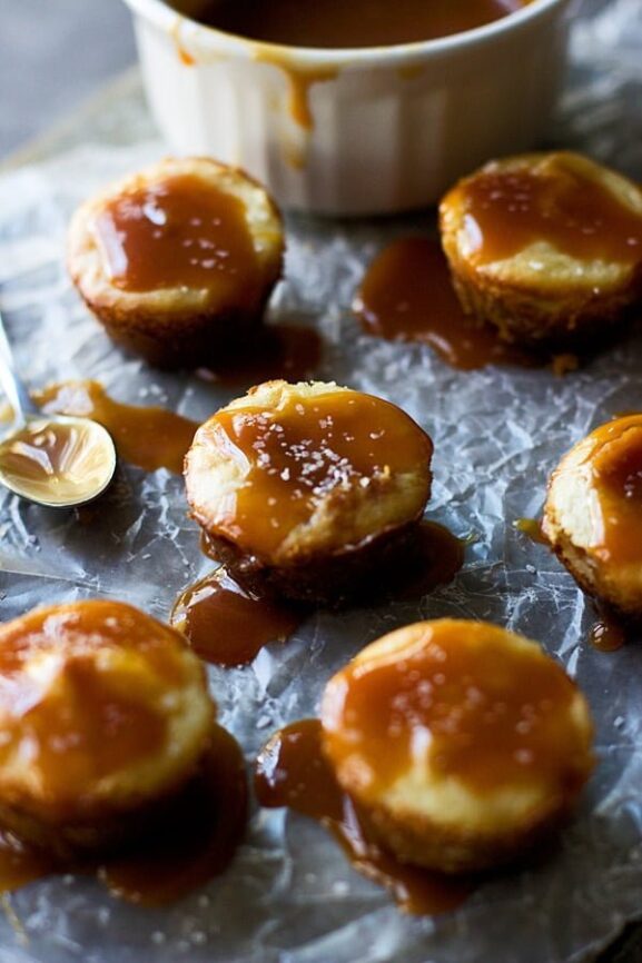 Mini Caramel Apple Cheesecakes with Brown Butter Butter Graham Cracker ...