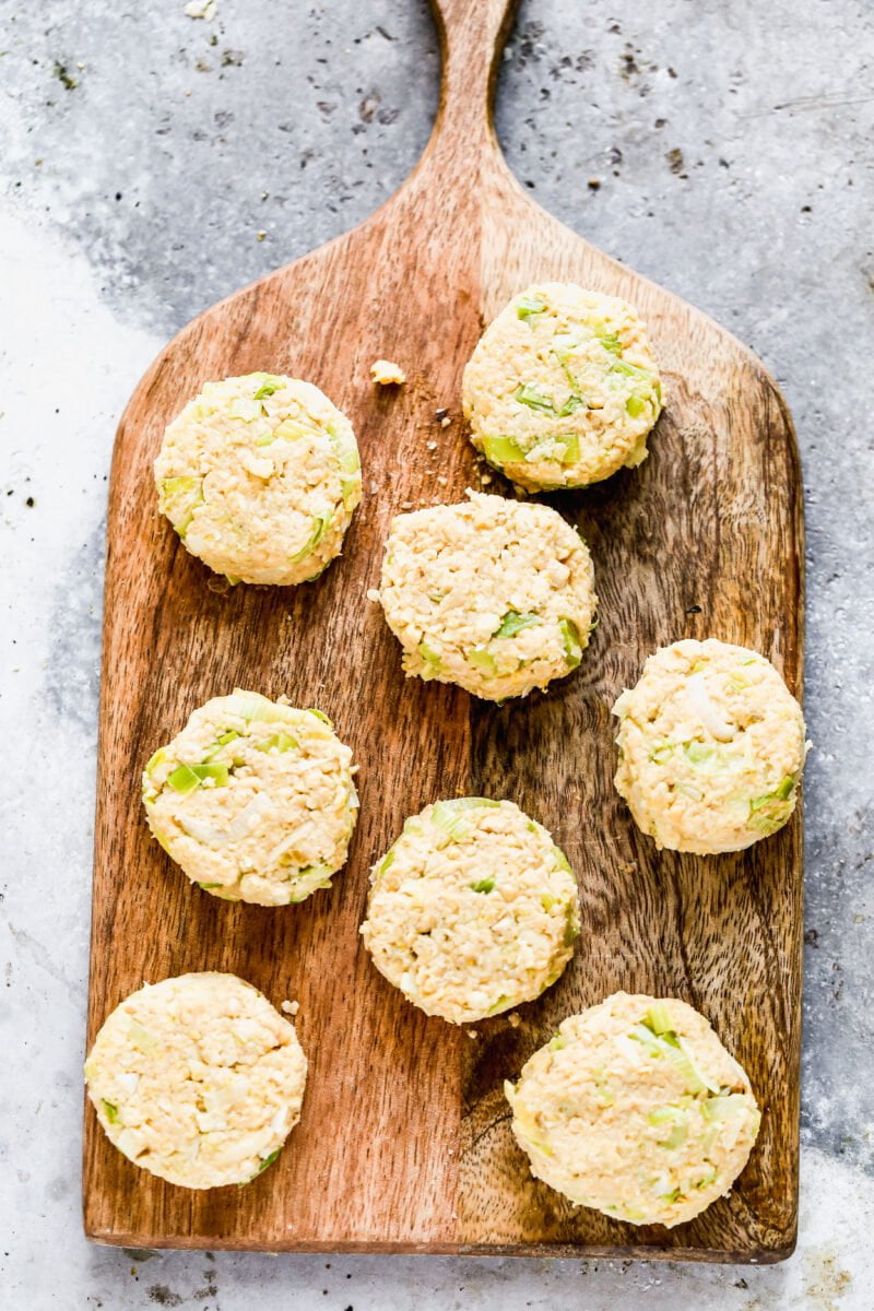 Crispy Baked Lemon Chickpea Cakes - Cooking for Keeps
