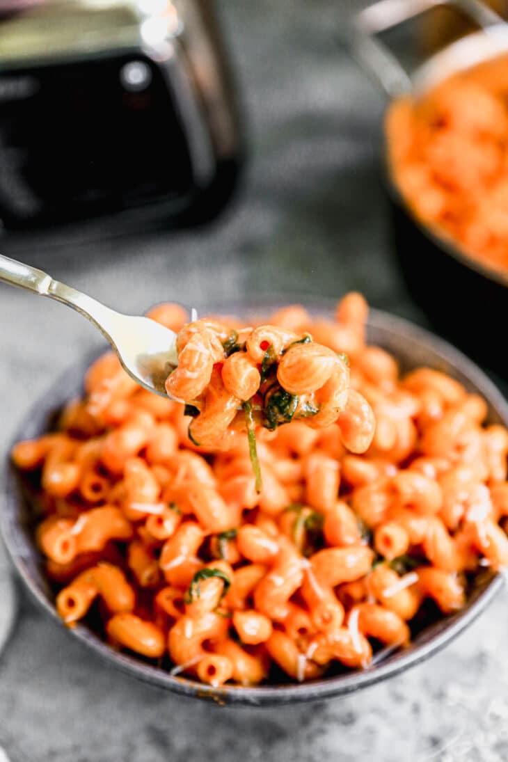 Roasted Red Pepper Pasta - Cooking for Keeps